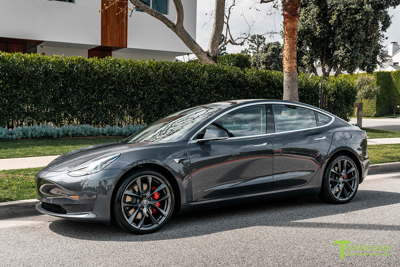 Midnight Silver Metallic Tesla Model 3 with Space Gray 20" TSS Flow Fo ...